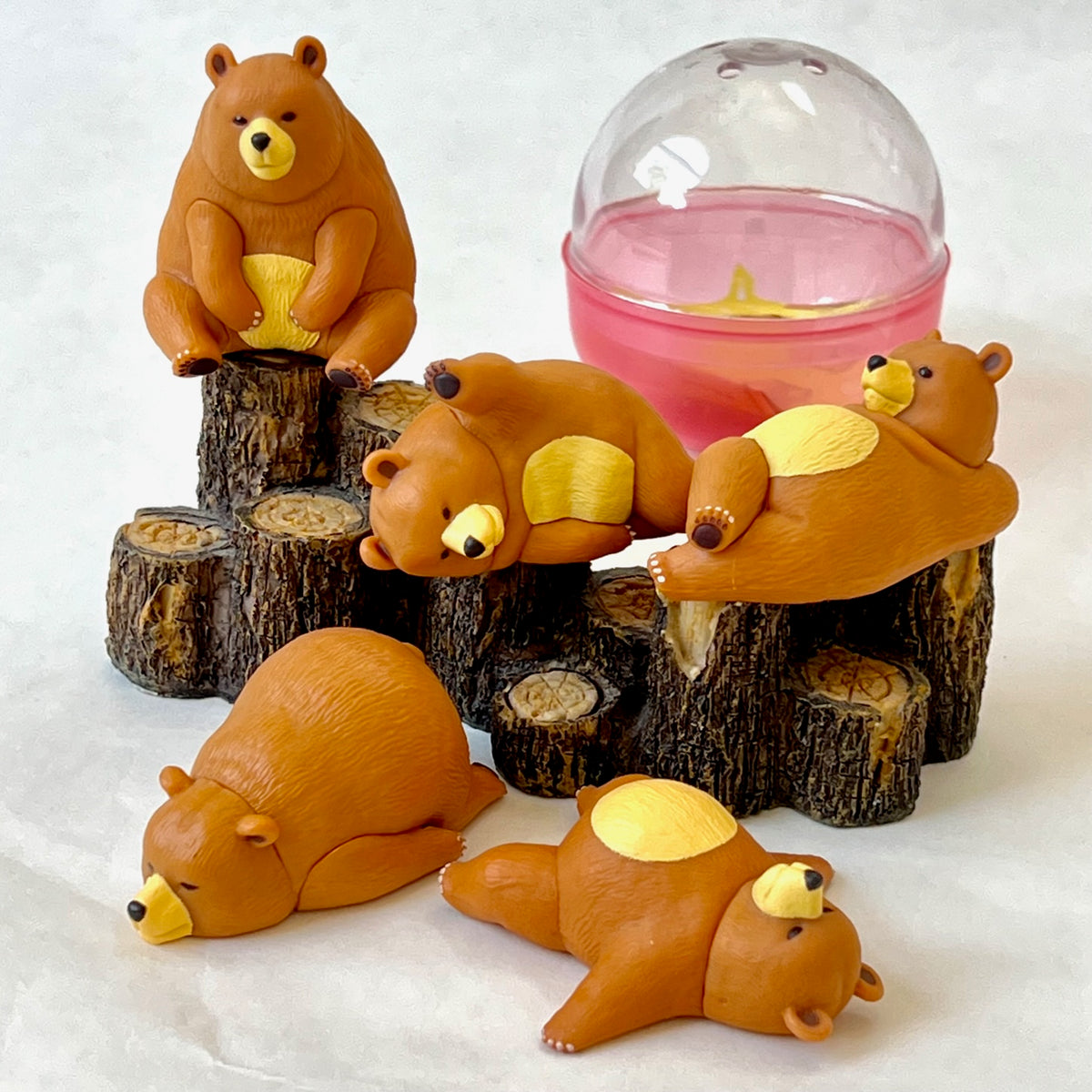 70240 Hitoyasumi Suru Kuma Relax Bear Figurine Capsule-5 – IwakoUSA
