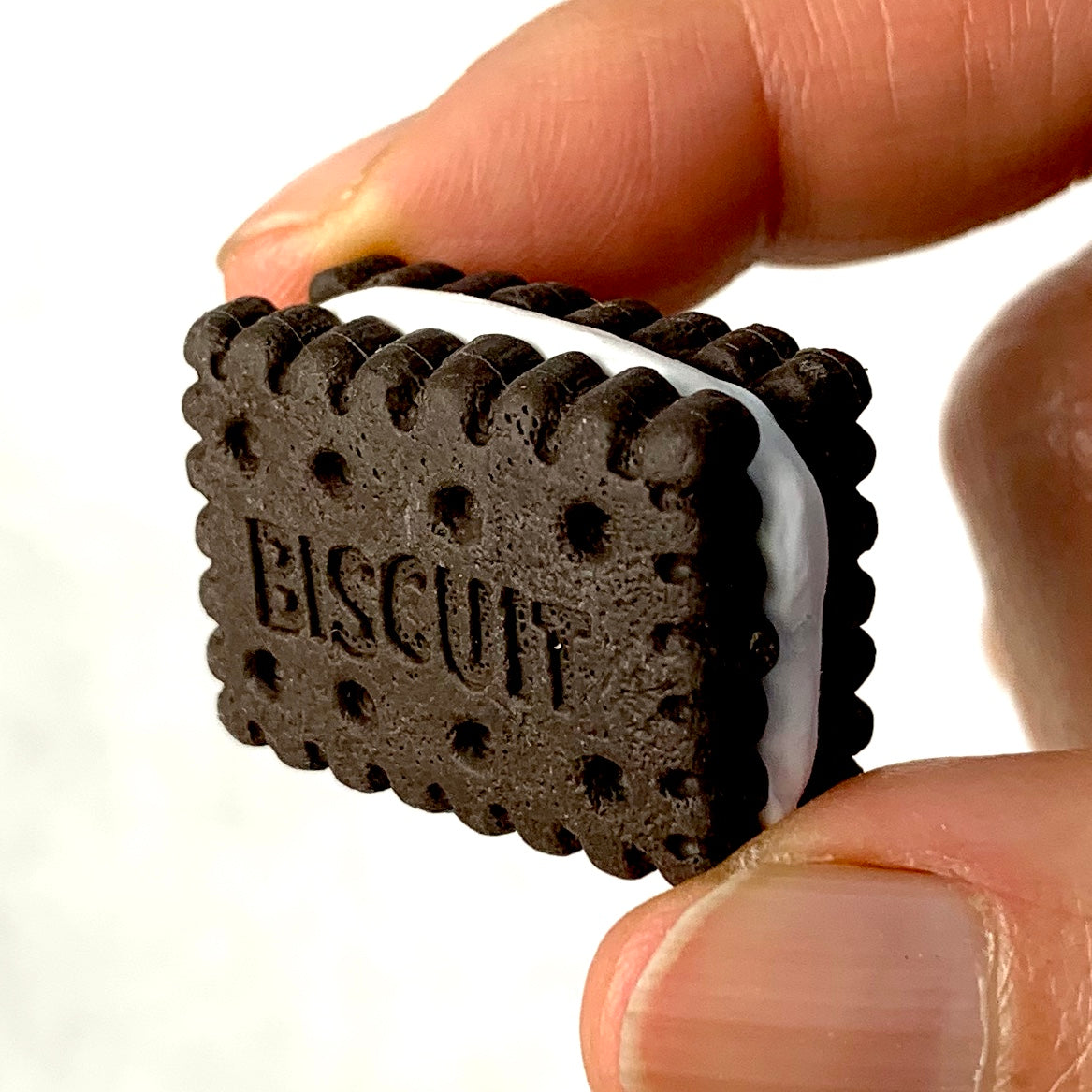 381674 IWAKO BISCUIT ERASER-BLACK-1 eraser – IwakoUSA