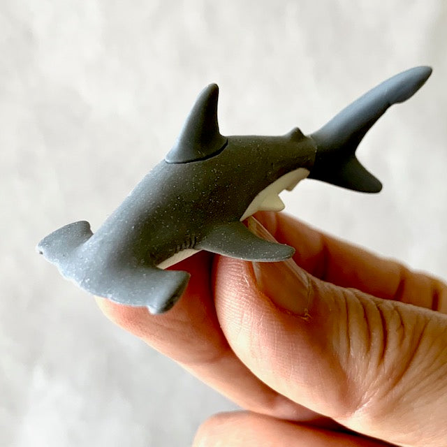 381826 IWAKO HAMMERHEAD SHARK ERASER GRAY-1 eraser – IwakoUSA