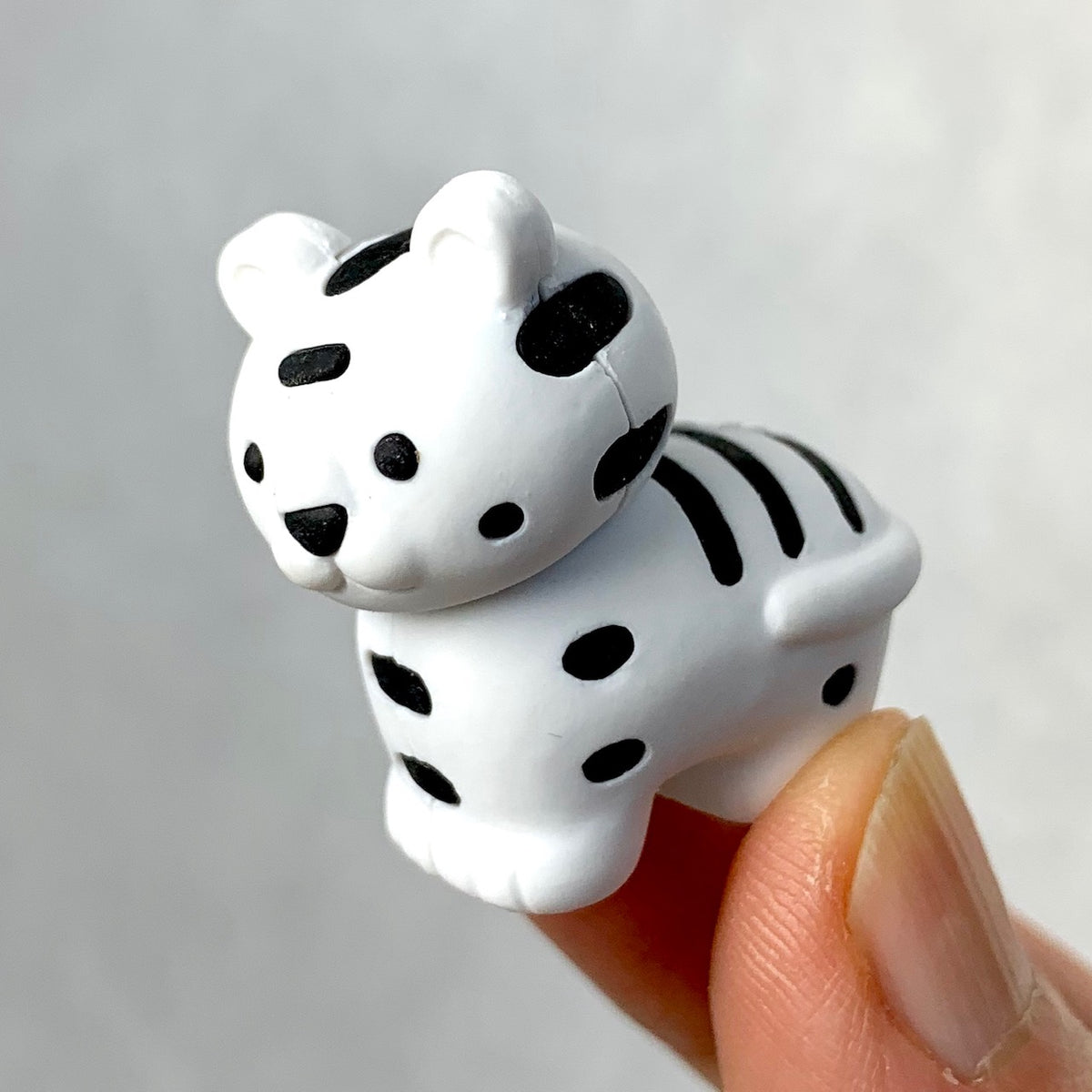 382375 IWAKO WHITE TIGER ERASER--1 eraser – IwakoUSA